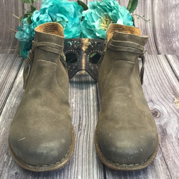 Born | Shoes | Born Wynter Taupe Leather Bootie | Poshmark